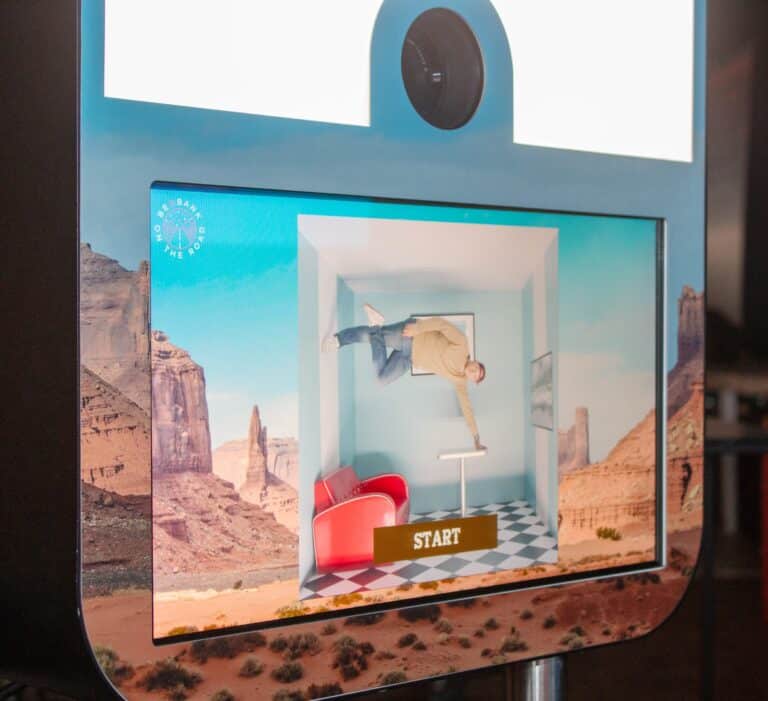 GRAVITY BOX - Defy the law of gravity | sharingbox